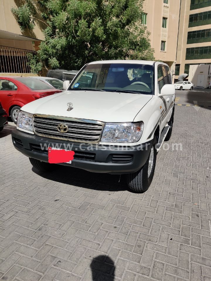 2002 Toyota Land Cruiser GXR for sale in Qatar - New and used cars for ...