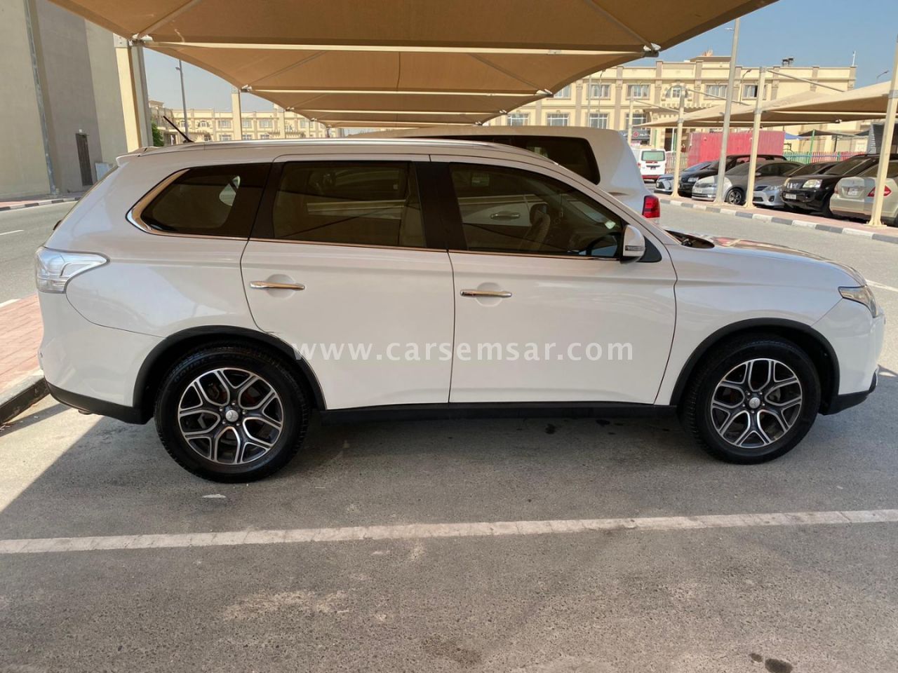 2015 Mitsubishi Outlander 3.0 for sale in Qatar - New and used cars for ...