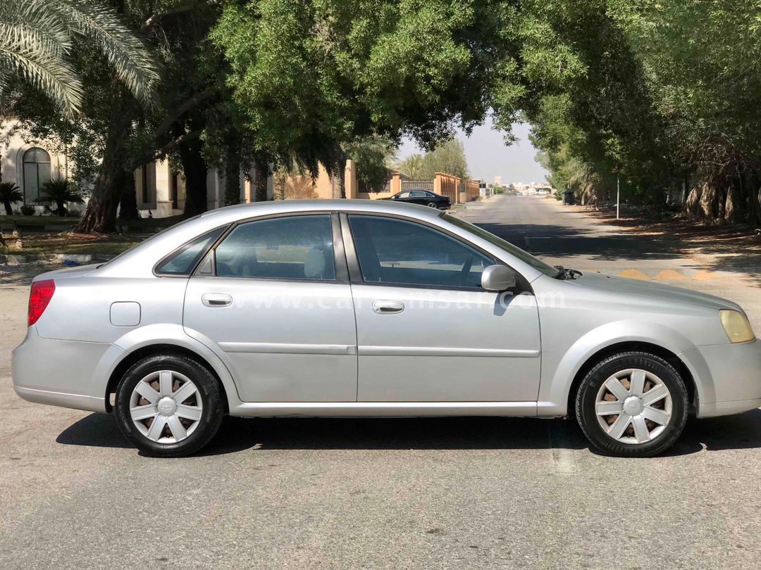 2004 Chevrolet Optra 1.6 LS for sale in Qatar - New and used cars for ...