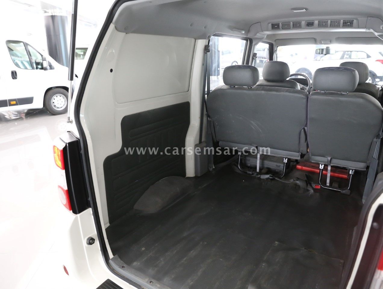 2017 CMC Veryca Van for sale in Qatar - New and used cars for sale in Qatar