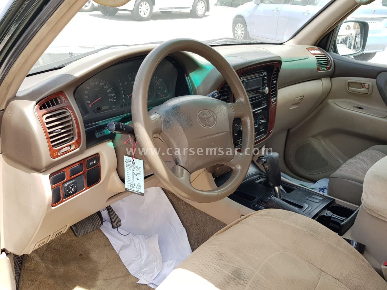 2002 Toyota Land Cruiser GXR for sale in Qatar - New and used cars for ...