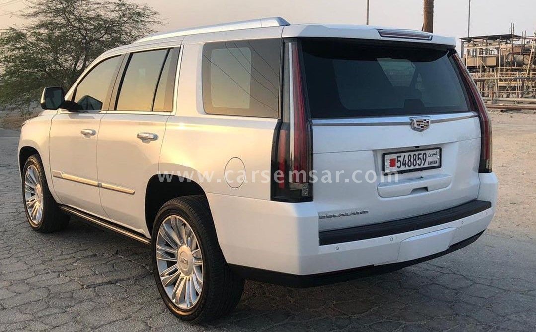 2016 Cadillac Escalade Platinum for sale in Bahrain - New and used cars ...