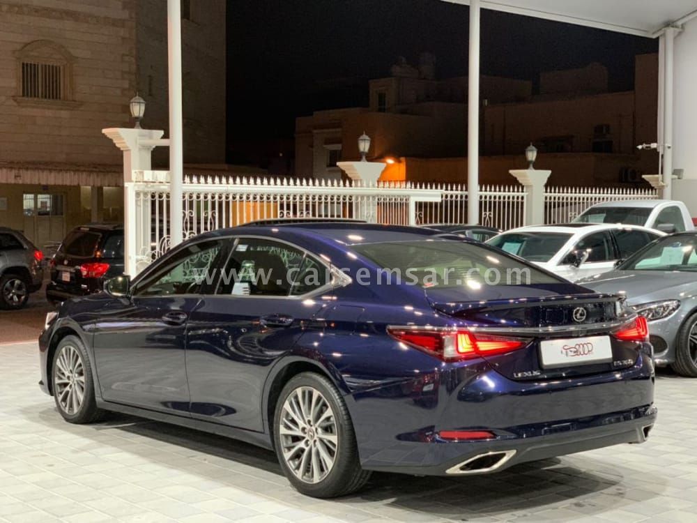 2019 Lexus ES 350 for sale in Bahrain - New and used cars for sale in ...