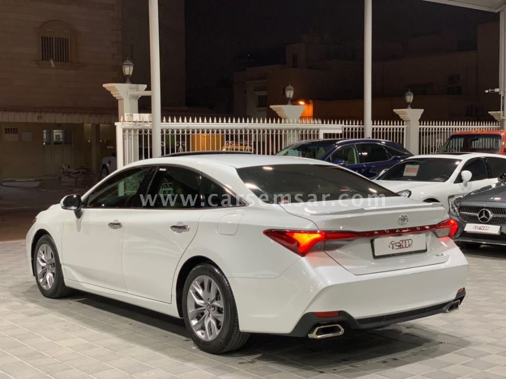 2021 Toyota Avalon XLE for sale in Bahrain - New and used cars for sale ...