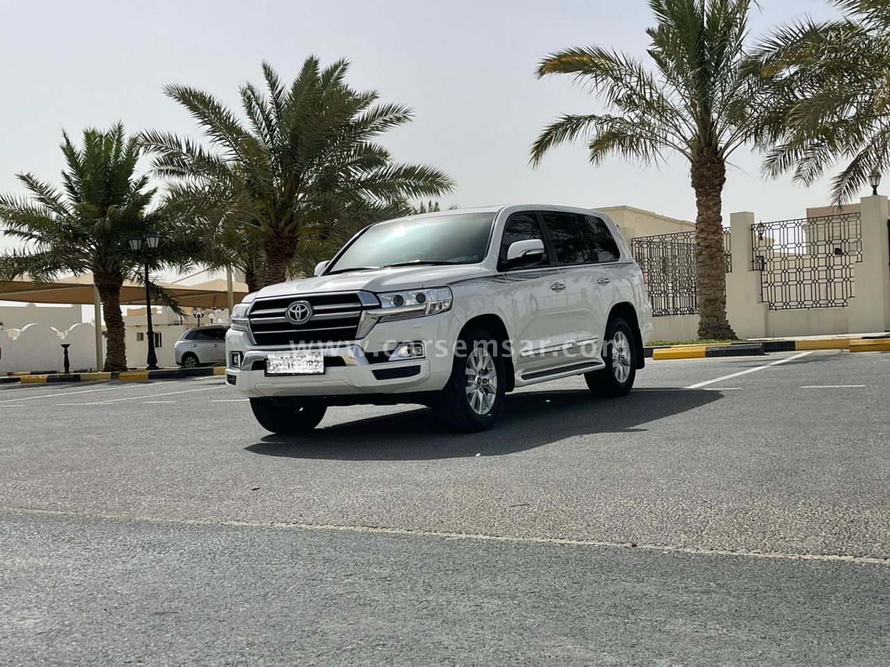 2019 Toyota Land Cruiser GXR V8 for sale in Qatar - New and used cars ...