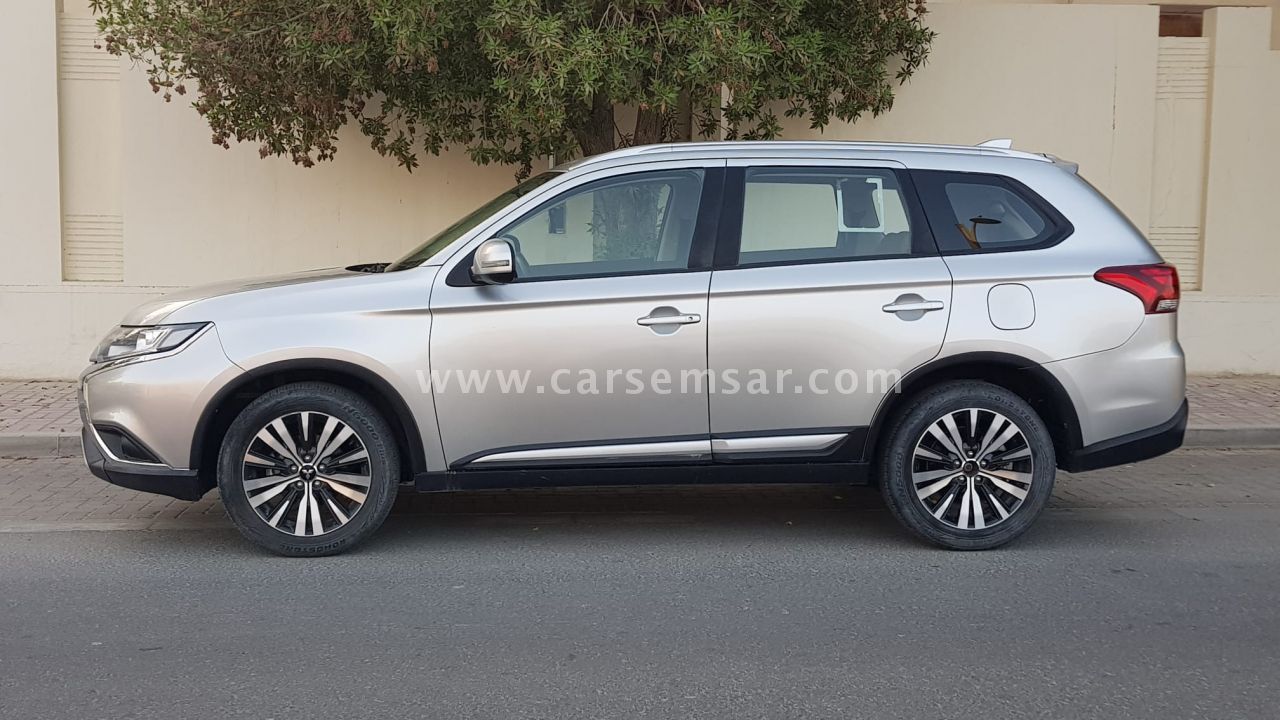 2020 Mitsubishi Outlander for sale in Qatar - New and used cars for ...