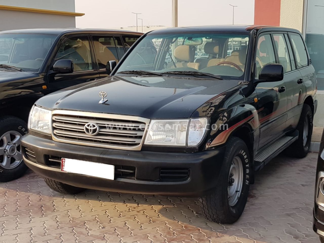 2005 Toyota Land Cruiser GXR for sale in Qatar - New and used cars for sale in Qatar