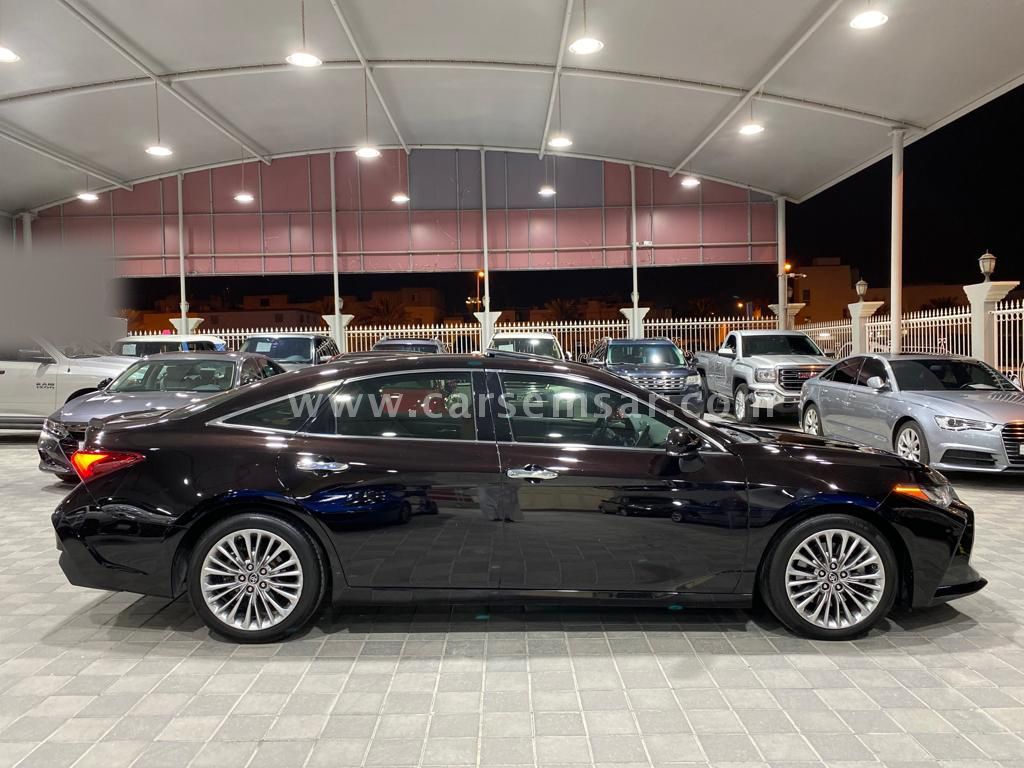 2019 Toyota Avalon Limited for sale in Bahrain - New and used cars for ...