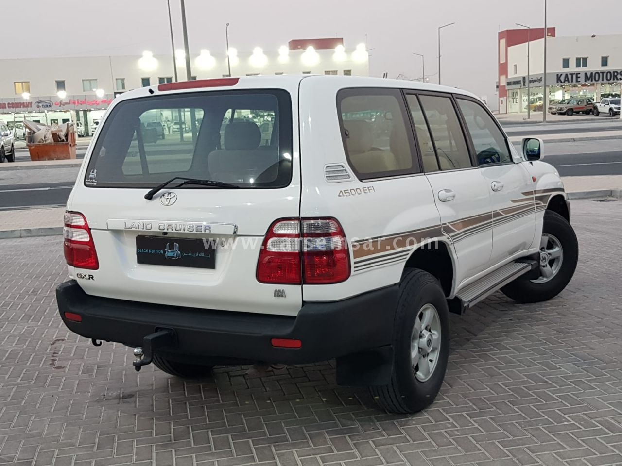 2001 Toyota Land Cruiser GXR for sale in Qatar - New and used cars for ...