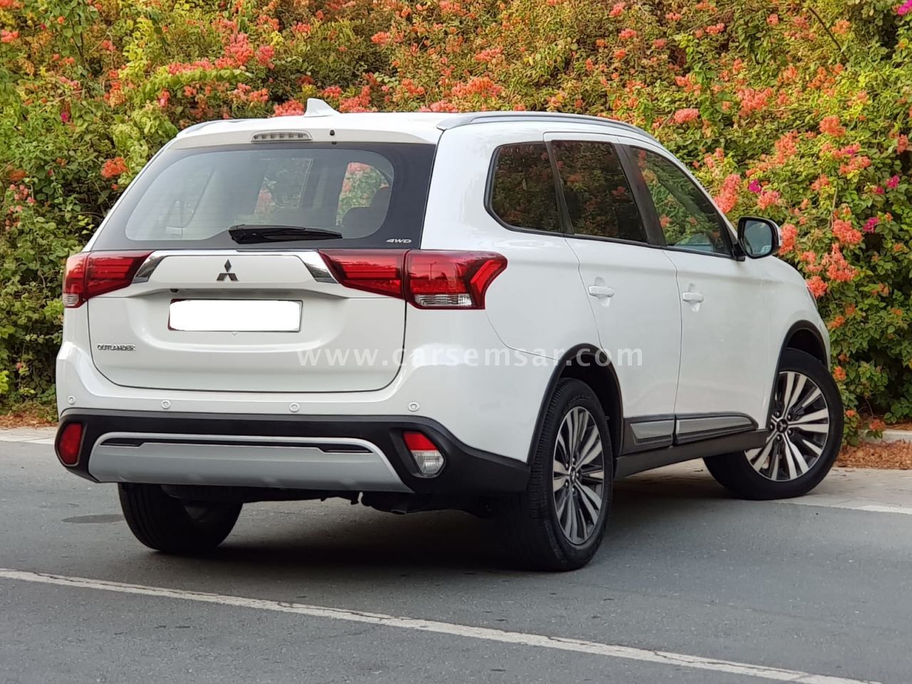 2020 Mitsubishi Outlander for sale in Qatar - New and used cars for ...