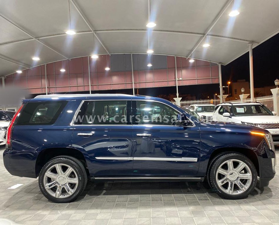 2020 Cadillac Escalade 6.2 V8 for sale in Bahrain - New and used cars ...
