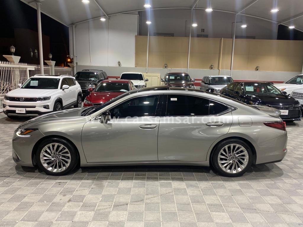 2020 Lexus ES 350 for sale in Bahrain - New and used cars for sale in ...