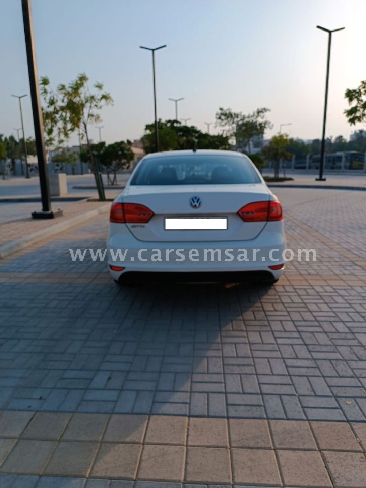2014 Volkswagen Jetta 2.0T FSi for sale in Bahrain - New and used cars ...