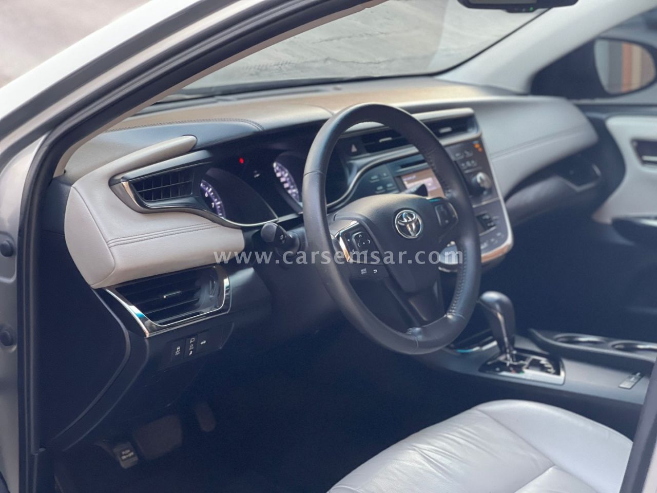 2017 Toyota Avalon XLE for sale in Bahrain - New and used cars for sale ...