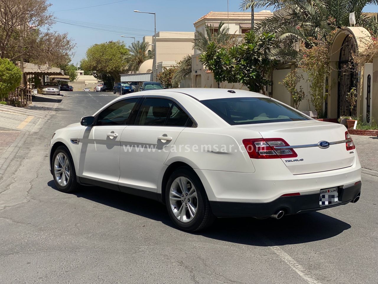 2013 Ford Taurus SEL for sale in Bahrain - New and used cars for sale ...