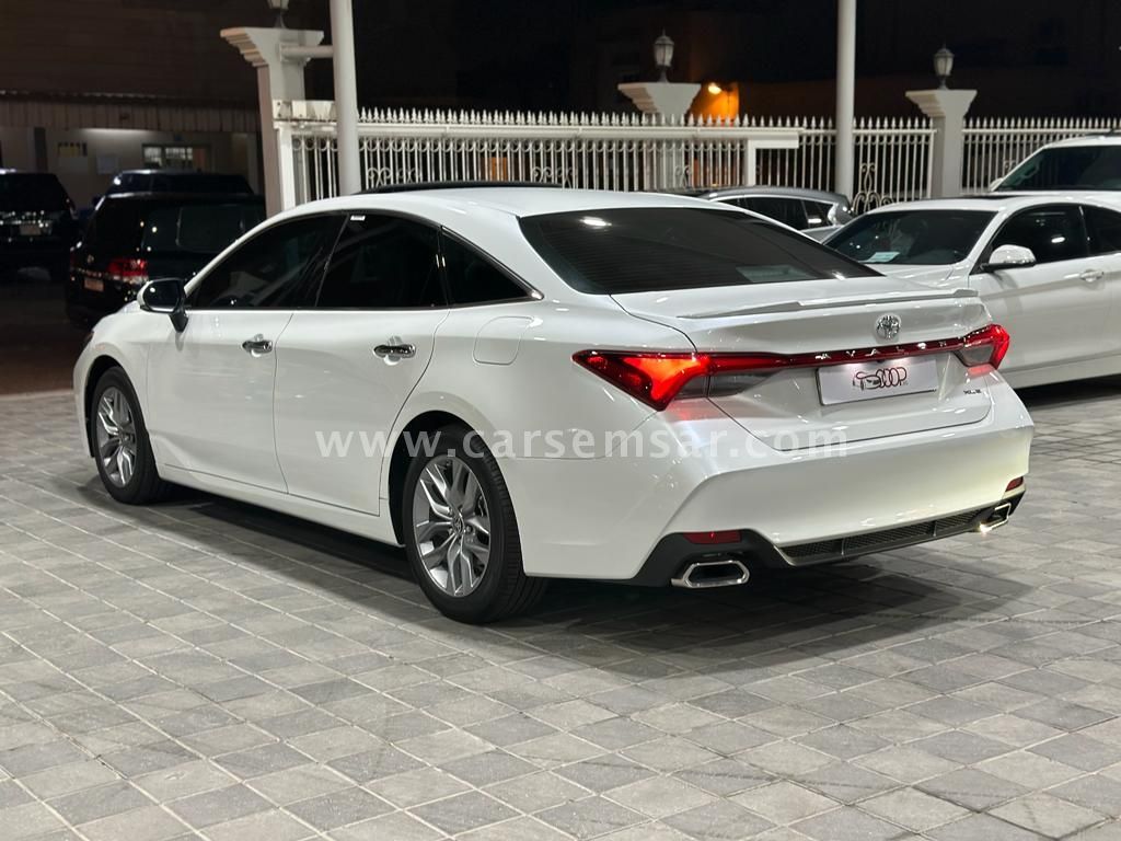 2022 Toyota Avalon XLE for sale in Bahrain - New and used cars for sale ...