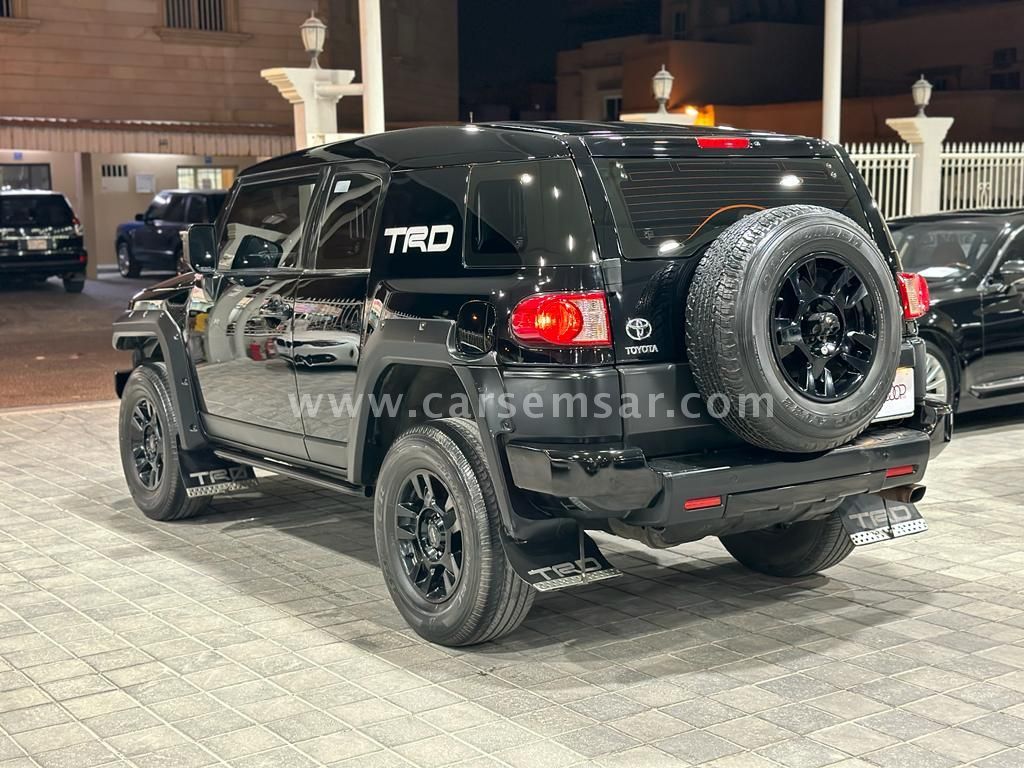 2015 Toyota FJ Cruiser TRD for sale in Bahrain - New and used cars for ...