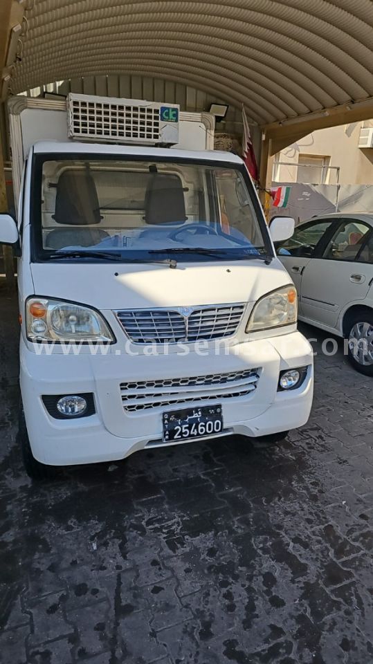 2013 CMC Veryca Van for sale in Qatar - New and used cars for sale in Qatar