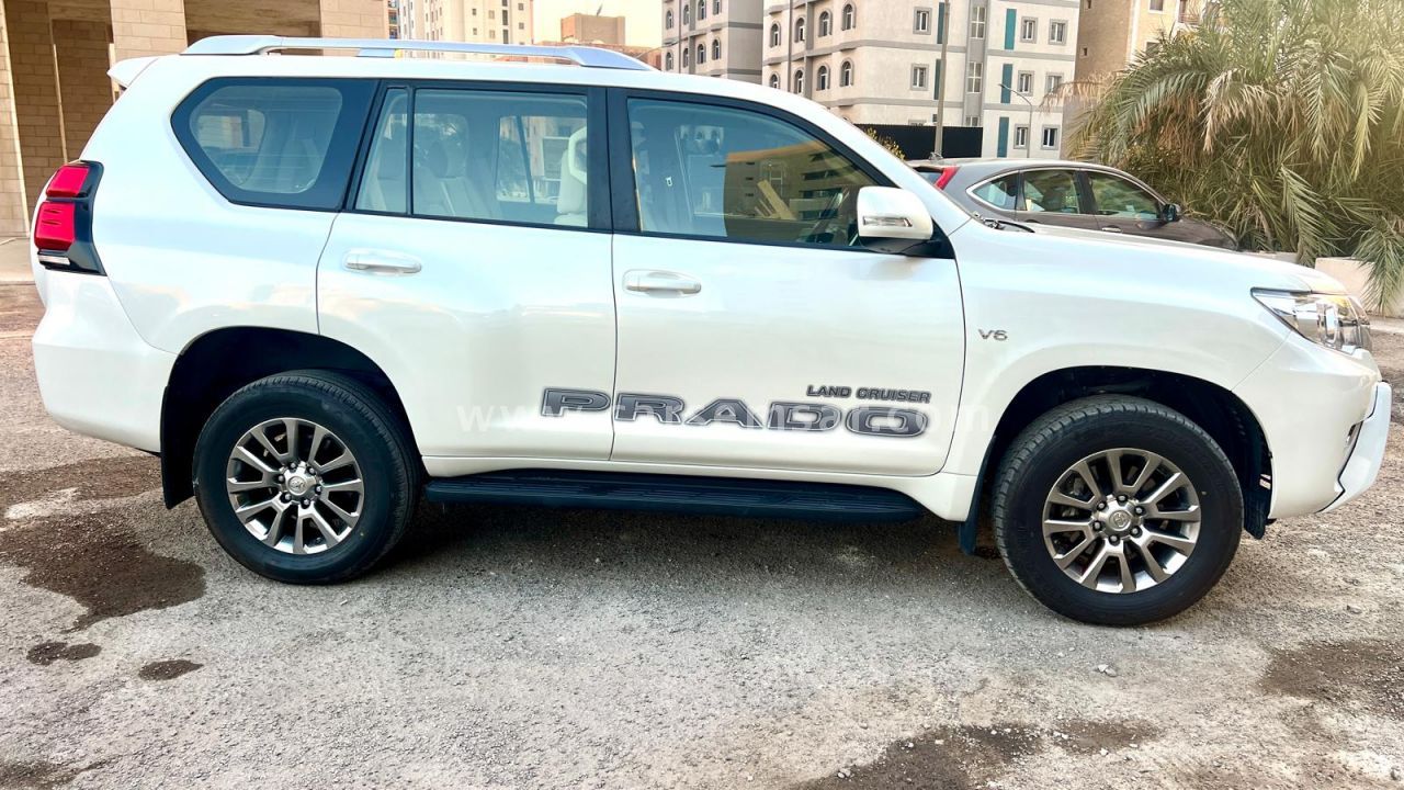 2019 Toyota Prado VX for sale in Bahrain - New and used cars for sale ...