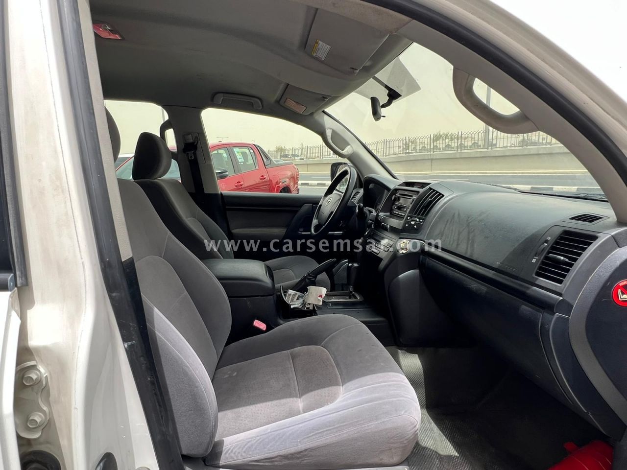 2011 Toyota Land Cruiser G for sale in Qatar - New and used cars for sale in Qatar